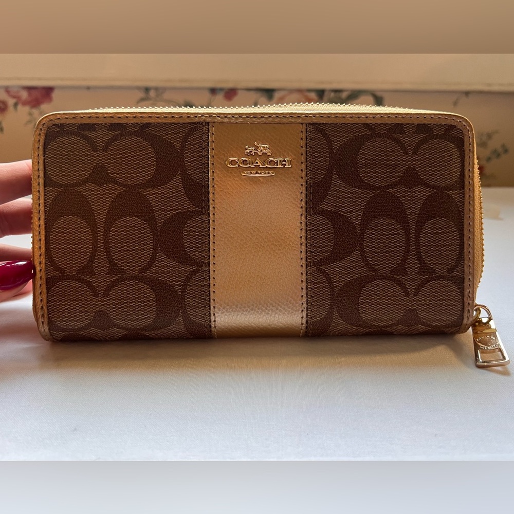 Coach Signature Coated Canvas Gold Colorblock Wallet,… - Gem